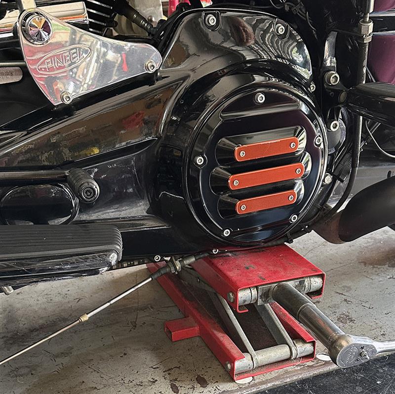 Screamin' Eagle/Öhlins Remote Reservoir Rear Shocks — Bikernet.com ...